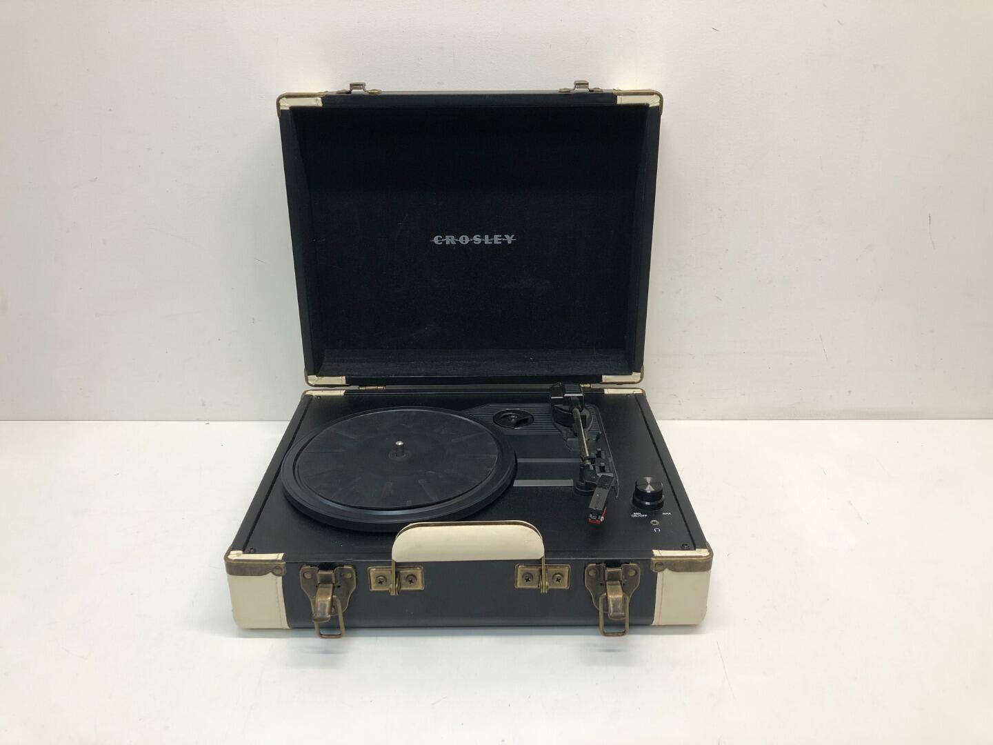 Crosley Briefcase Turntable