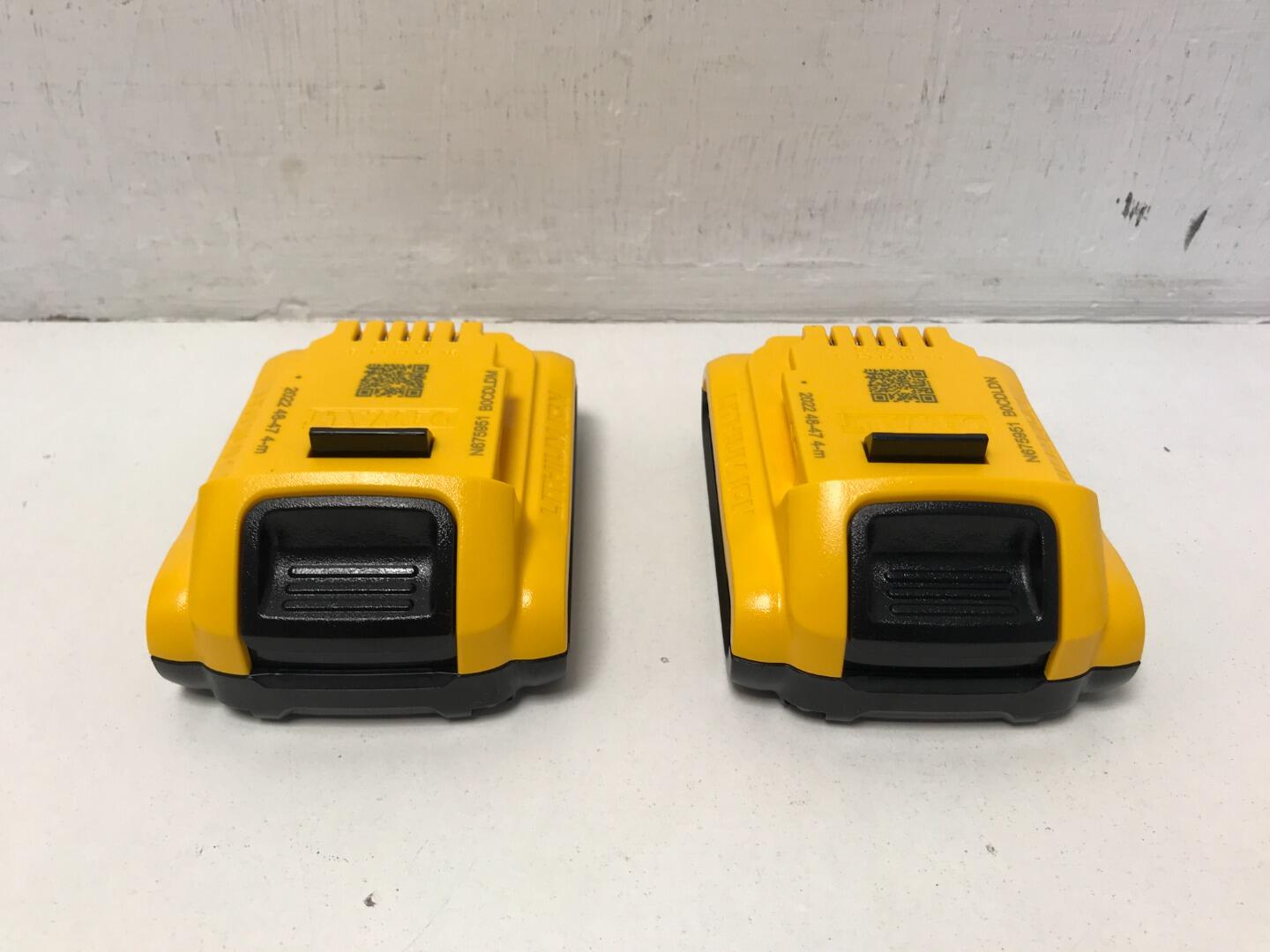 Dewalt DCK2062D2T 18V XR Combi Drill & Impact Driver Drill Set