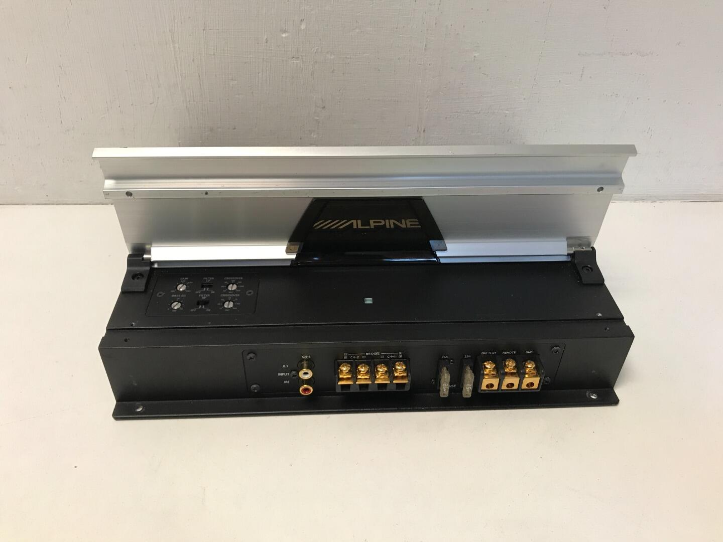 Alpine MRV-T420 Power Amplifier