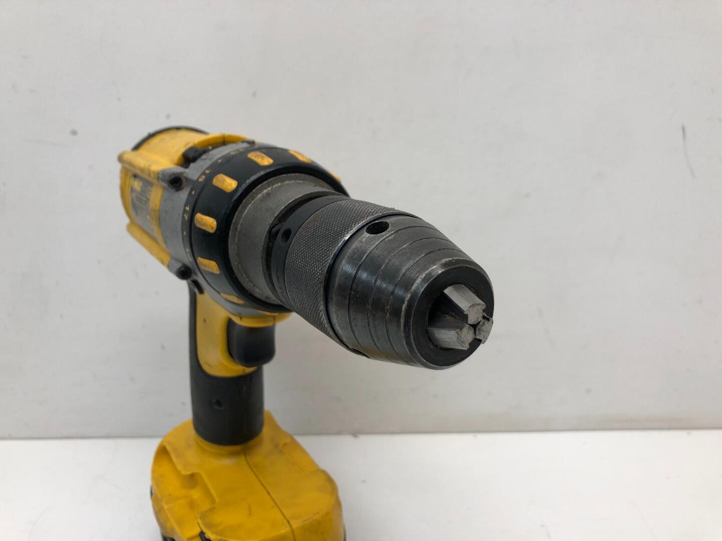 DeWalt DC925 18V NiCd Cordless Hammer Drill