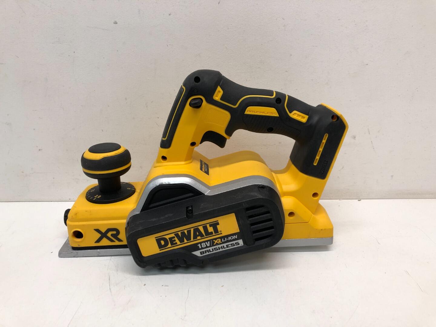 DeWalt DCP580 18V XR Brushless Cordless Planer
