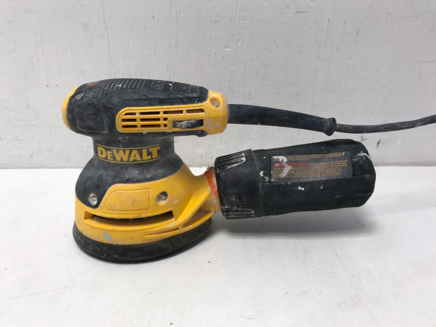DeWalt DWE6423 240V 280W Orbital Sander