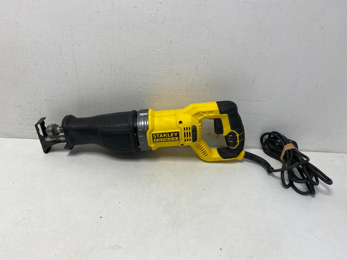 Stanley FATMAX FME360 240V 900W Reciprocating Saw
