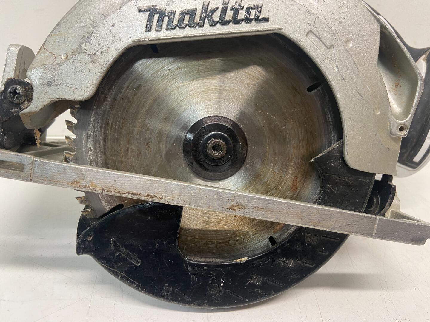 Makita DSS611 LXT 18V Cordless Circular Saw - Body Only