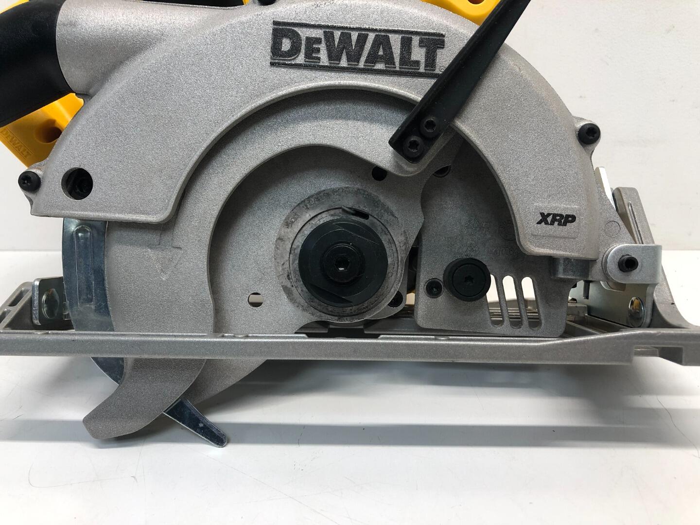 DeWalt DC390 18V Cordless Circular Saw - Unit Only