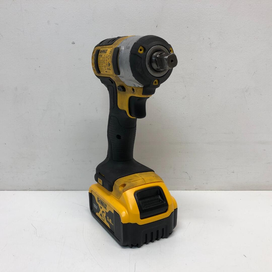 DeWalt DCF880M2 XR 18V Impact Driver