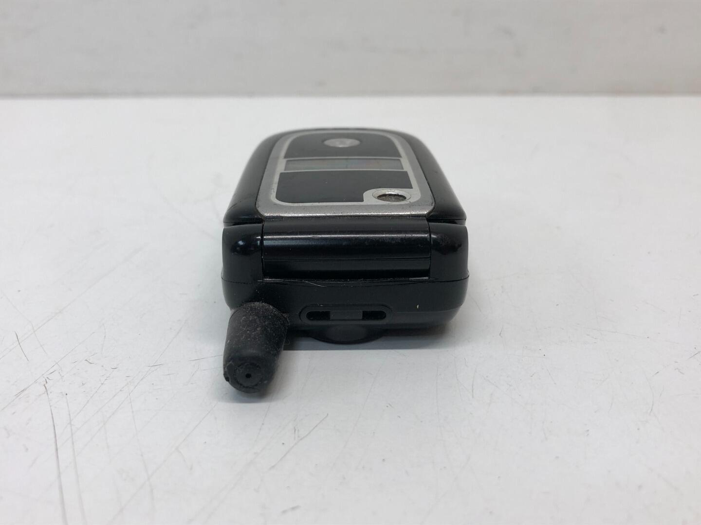 Motorola V235 Flip Mobile Phone - EE