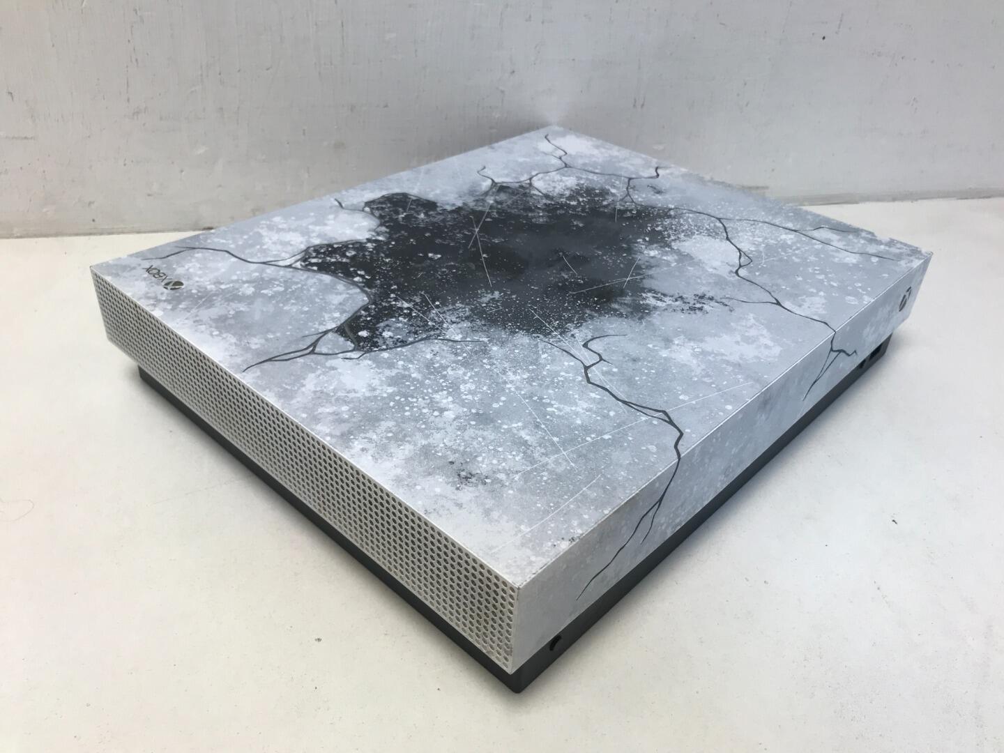 Microsoft Xbox One X 1TB Limited Edition Gears Of War 5 Console - Parts ...