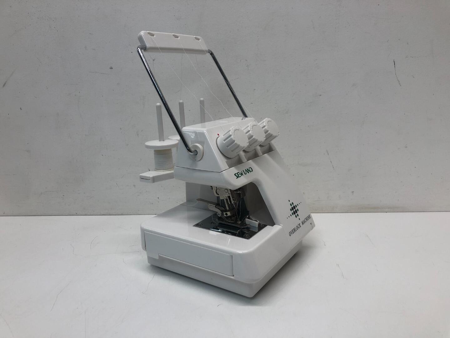 Sew Land SM-1091 Overlock Machine