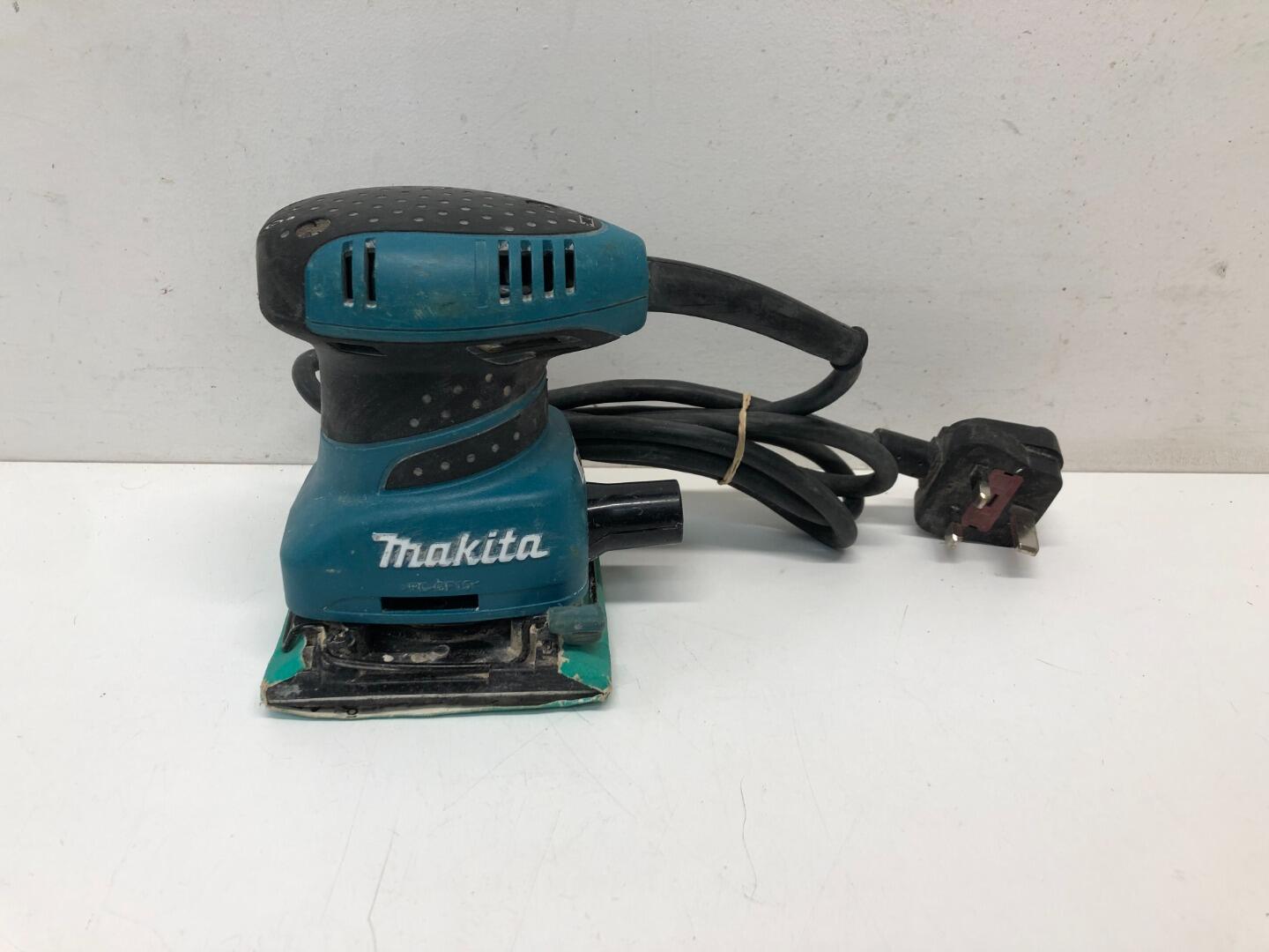 Makita BO4556 Electric Finishing Sander