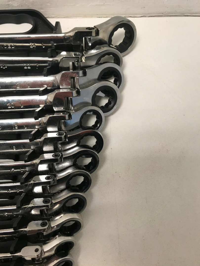 Halfords Advanced 16pc Flex Ratchet Spanner Set