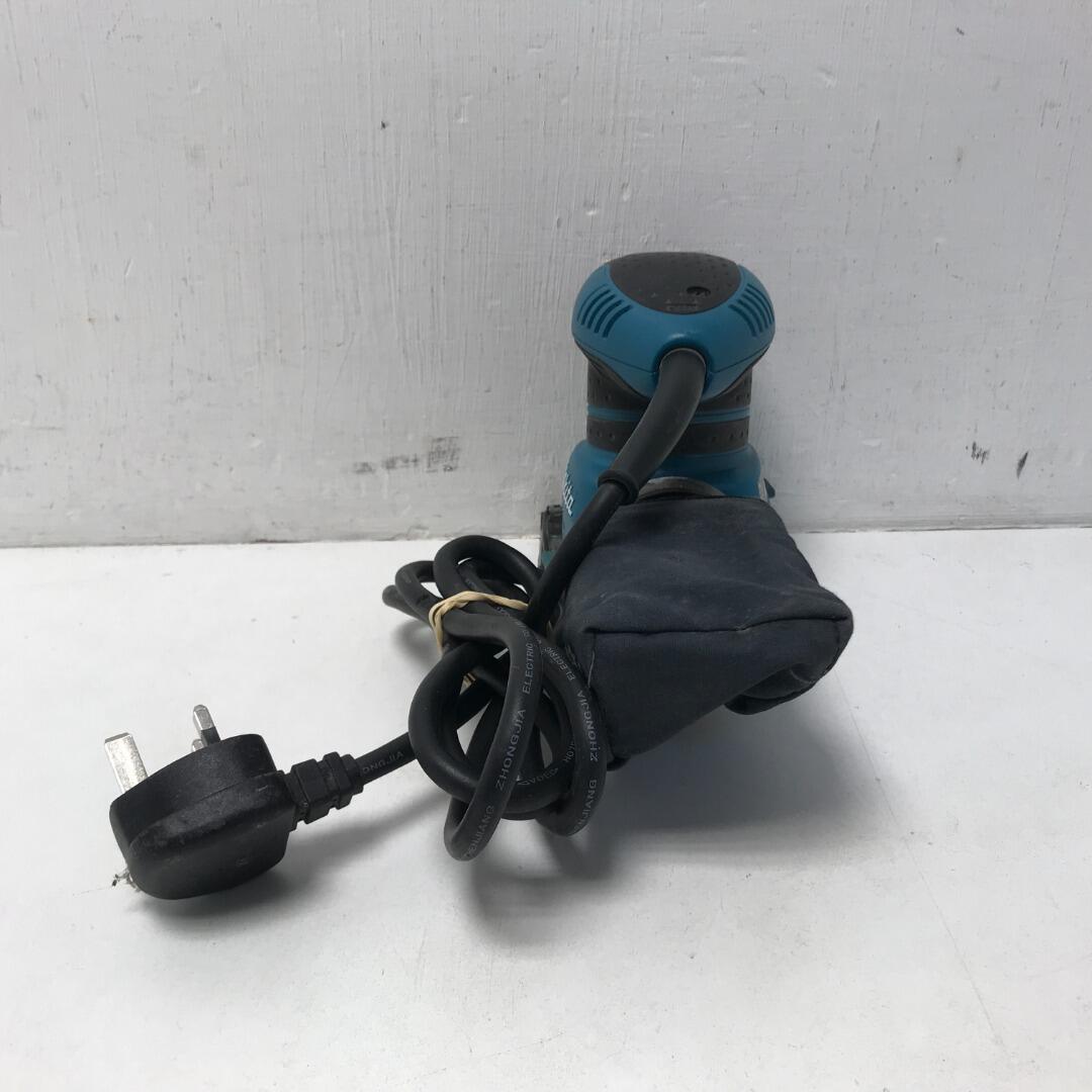 Makita BO4555 240V Palm Sander