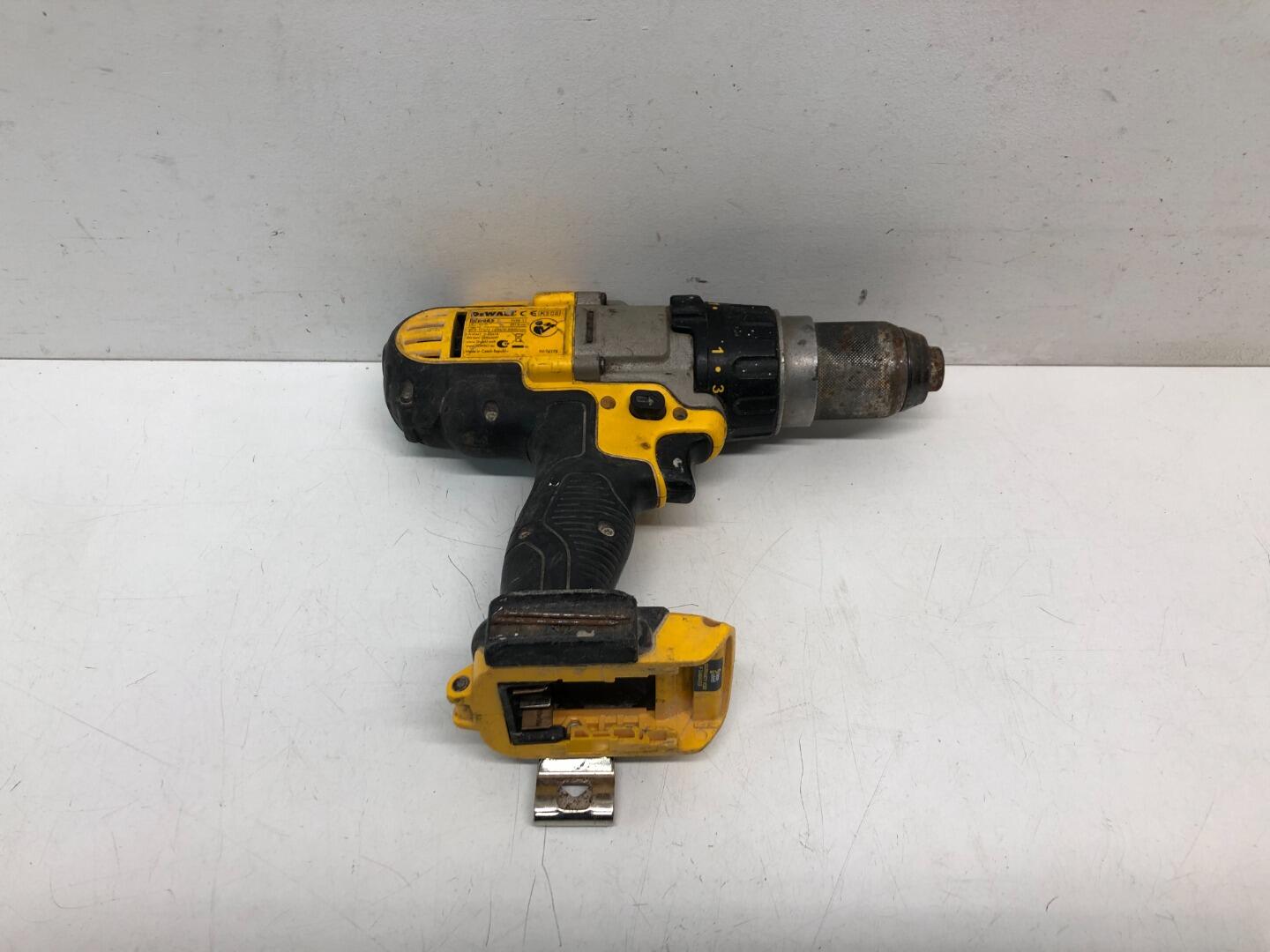 DeWalt DCD985 18V Cordless Combi Drill - Body Only - Parts or Spares