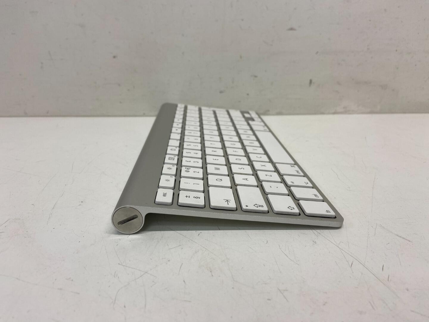 Apple Magic Keyboard A1314 (read description)