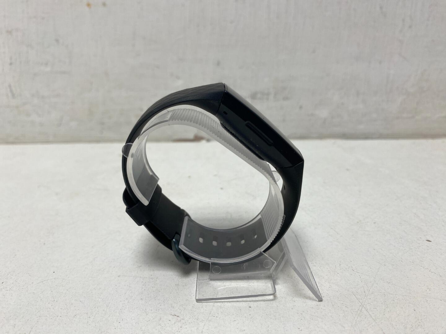 Fitbit Charge 4 Activity Tracker