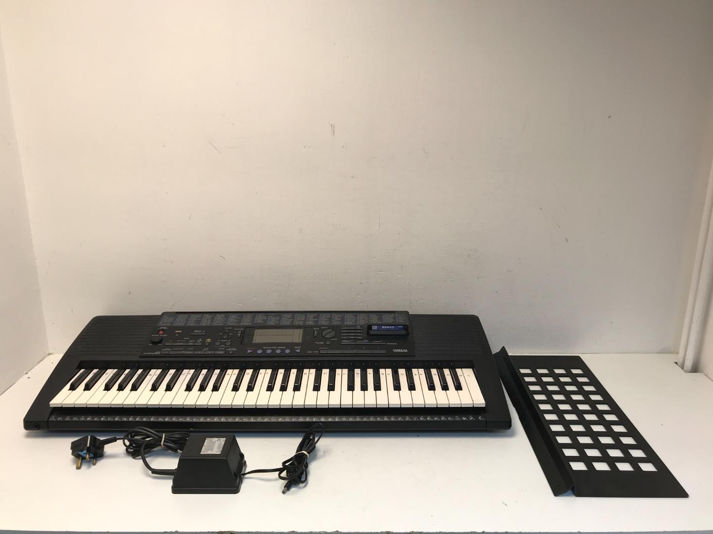 Yamaha PSR-420 Electric Keyboard