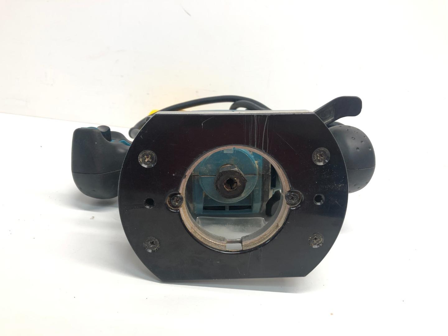 Makita RP0900 110V Plunge Router