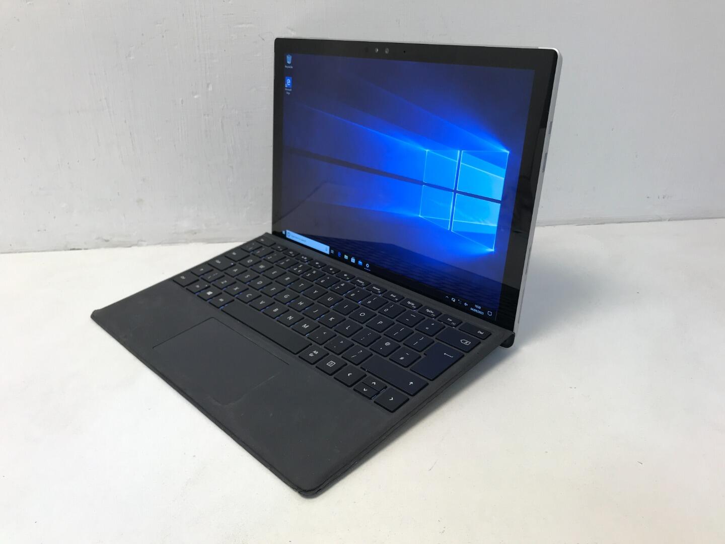 Microsoft Surface Pro 4 Windows 10 Tablet