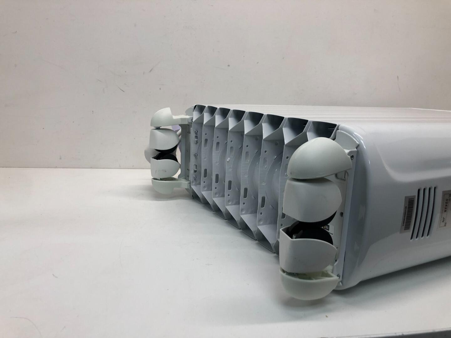 DeLonghi TRD40820T Electric Oil Filled Radiator