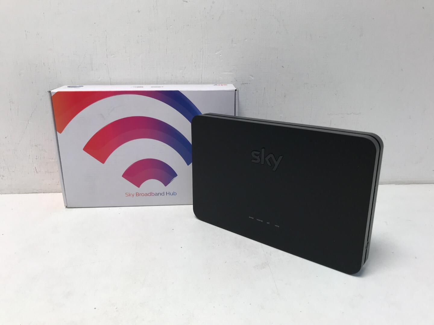 Sky Hub SR204 Wireless Broadband Router (read description)