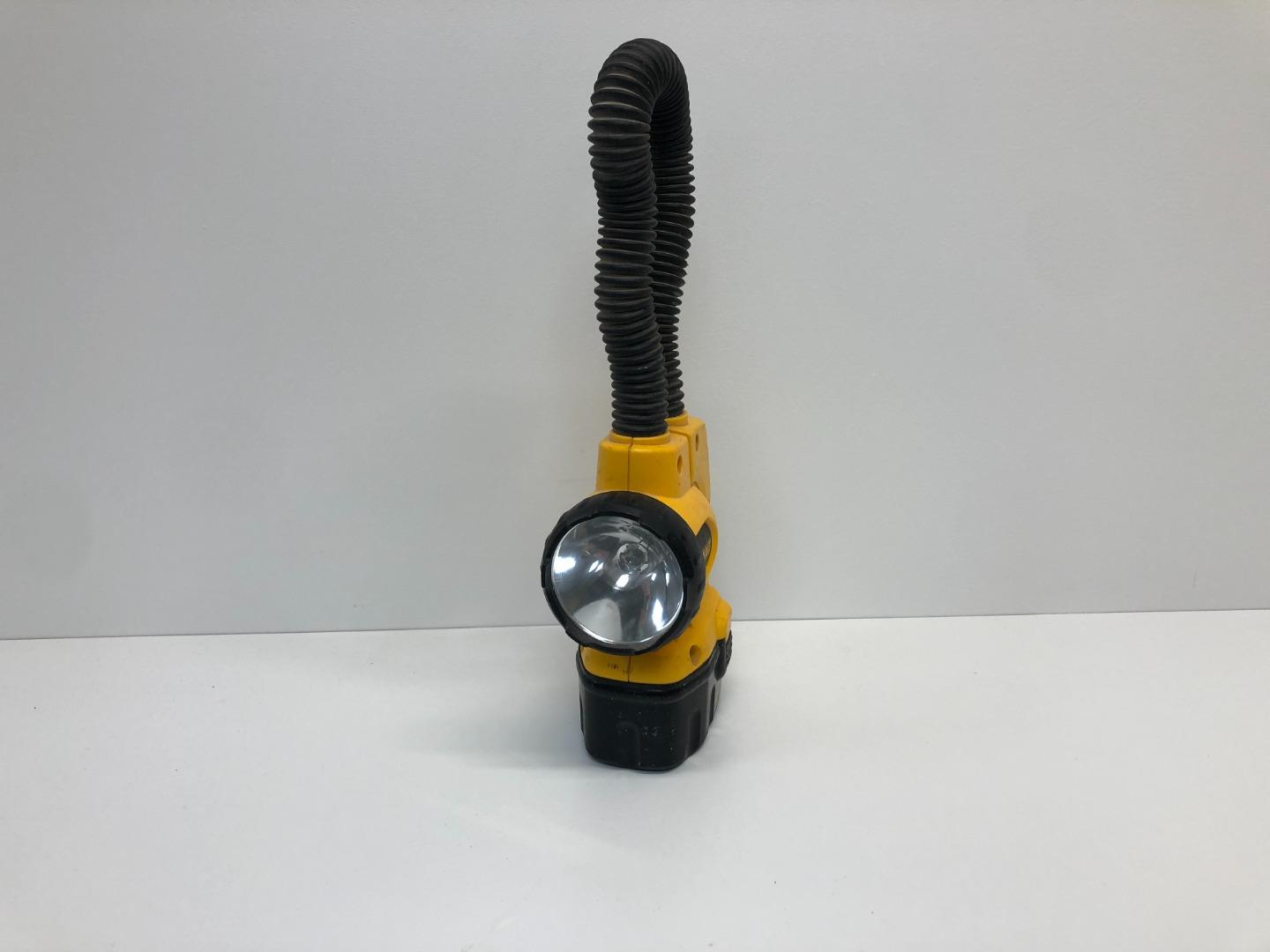 DeWalt DW918 Rechargeable Light
