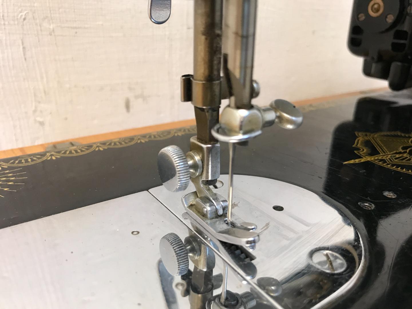 Vintage Singer Electric Sewing Machine