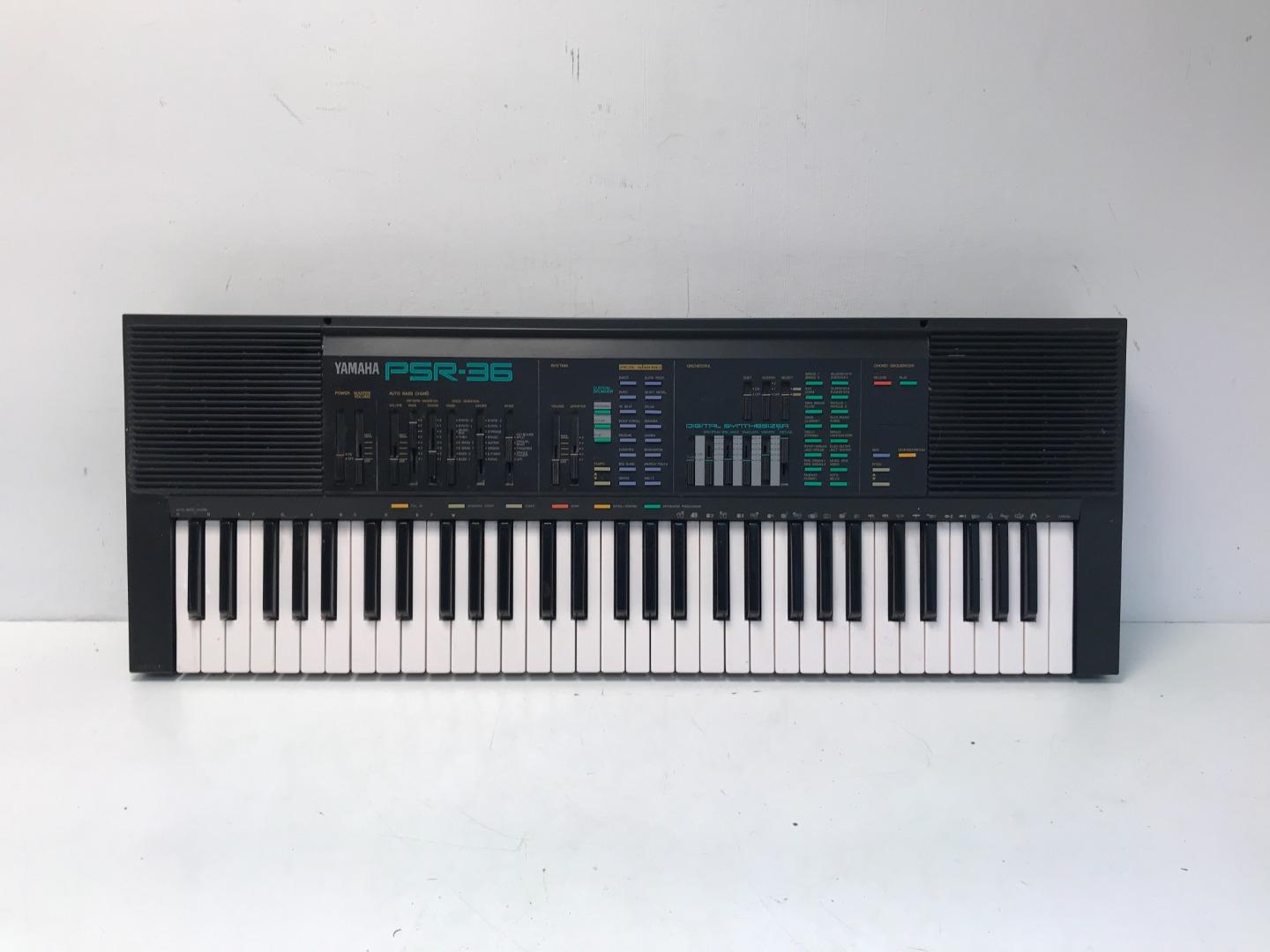 Yamaha PSR-36 Electric Keyboard