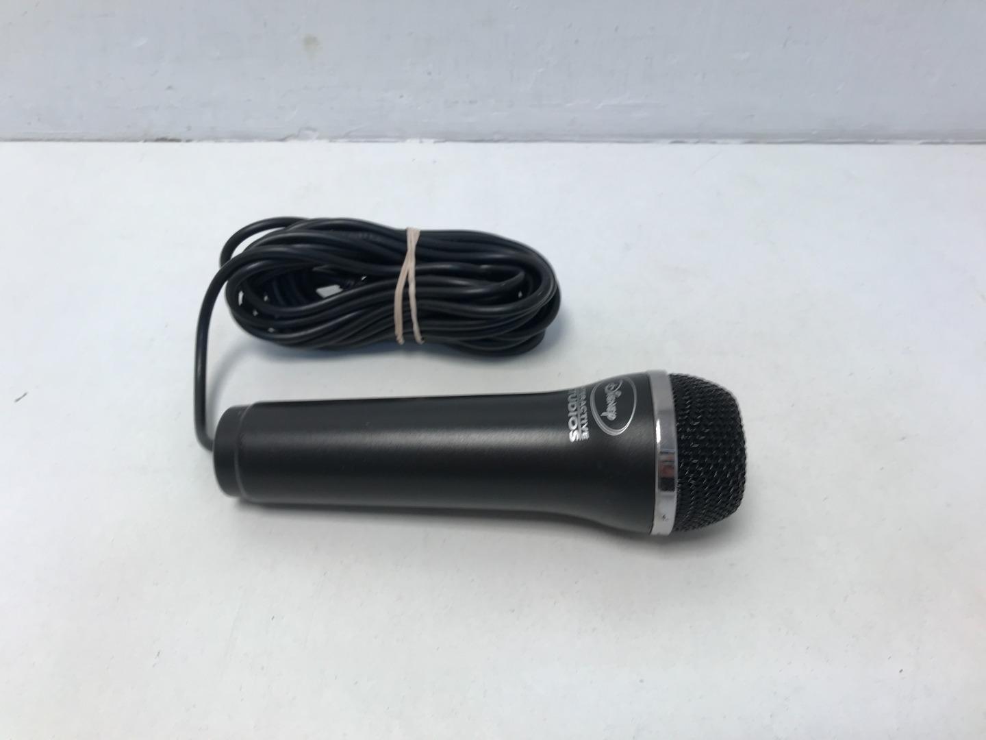 Disney Sing It High School Musical 3 Nintendo Wii Game and Mic