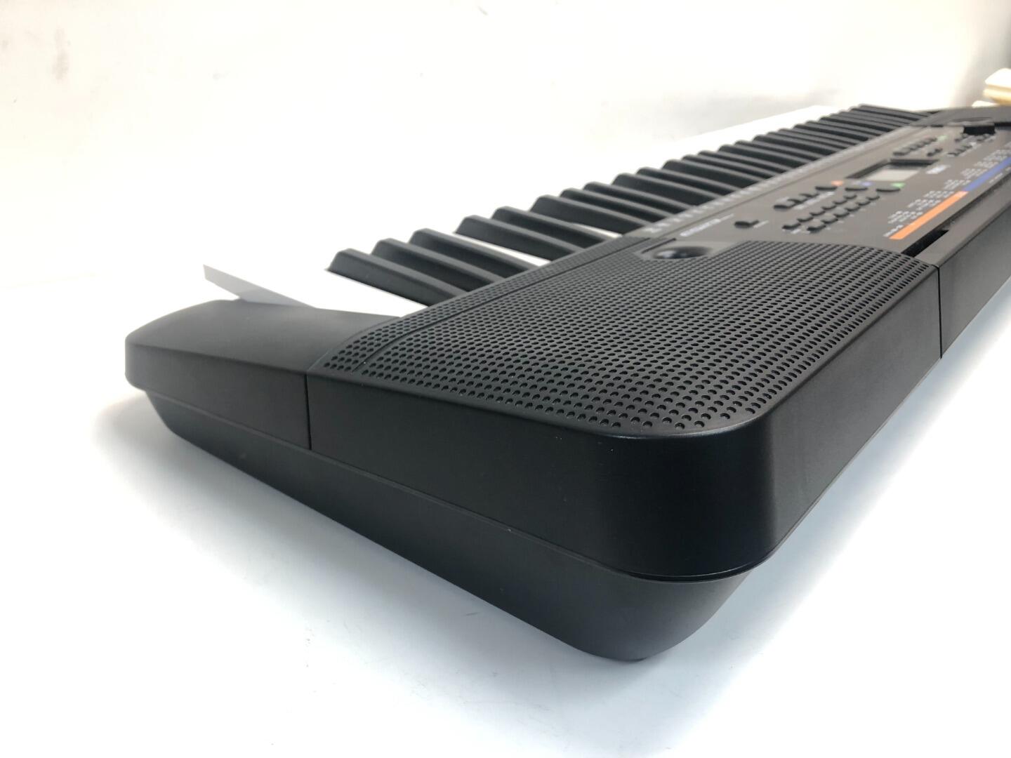 Yamaha PSR-E253 Digital Keyboard