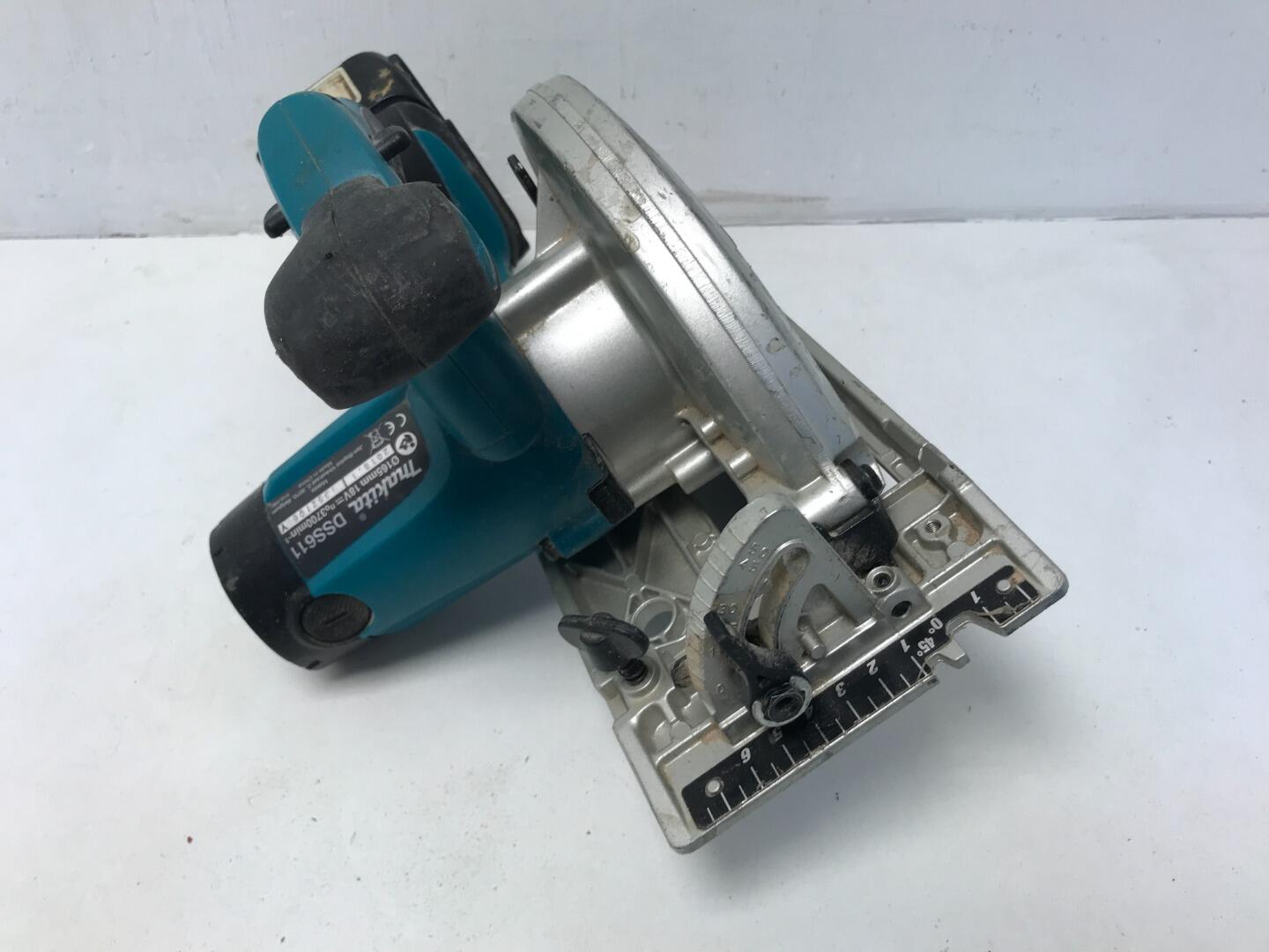 Makita DSS611 LXT 18V Cordless Circular Saw