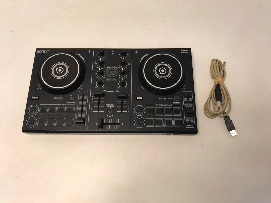 Pioneer DDJ-200 Smart DJ Controller