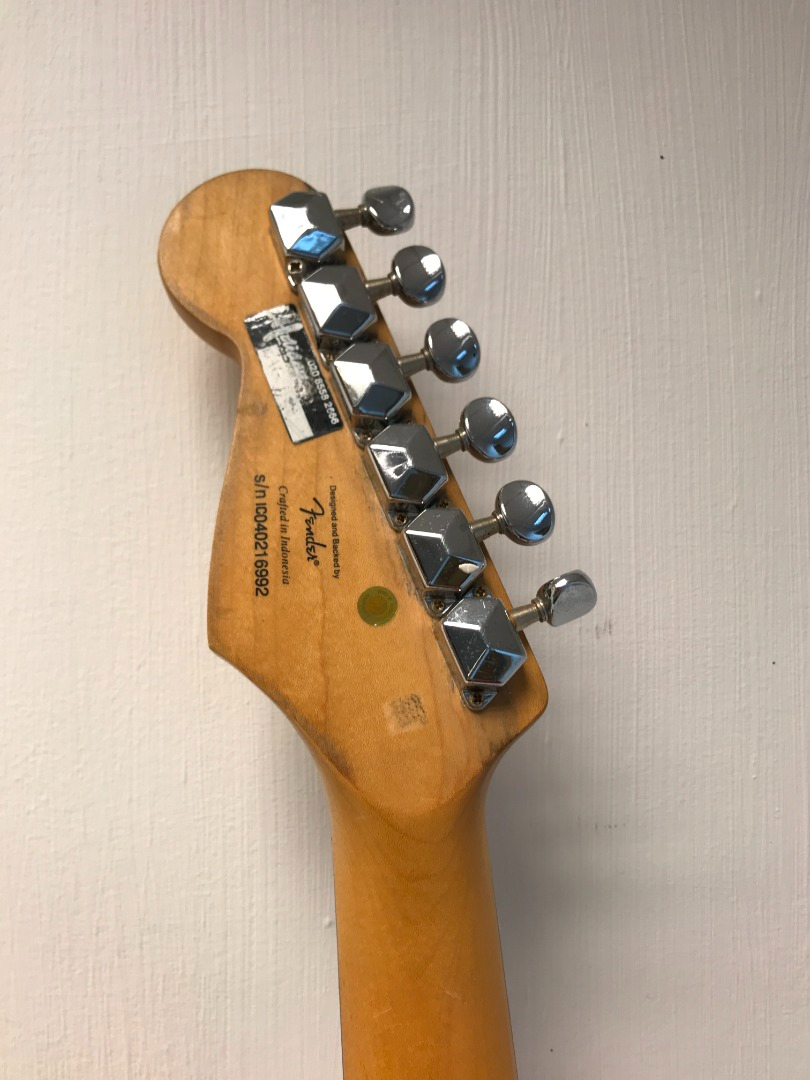 Fender Squier Mini Stratocaster Electric Guitar (read description)