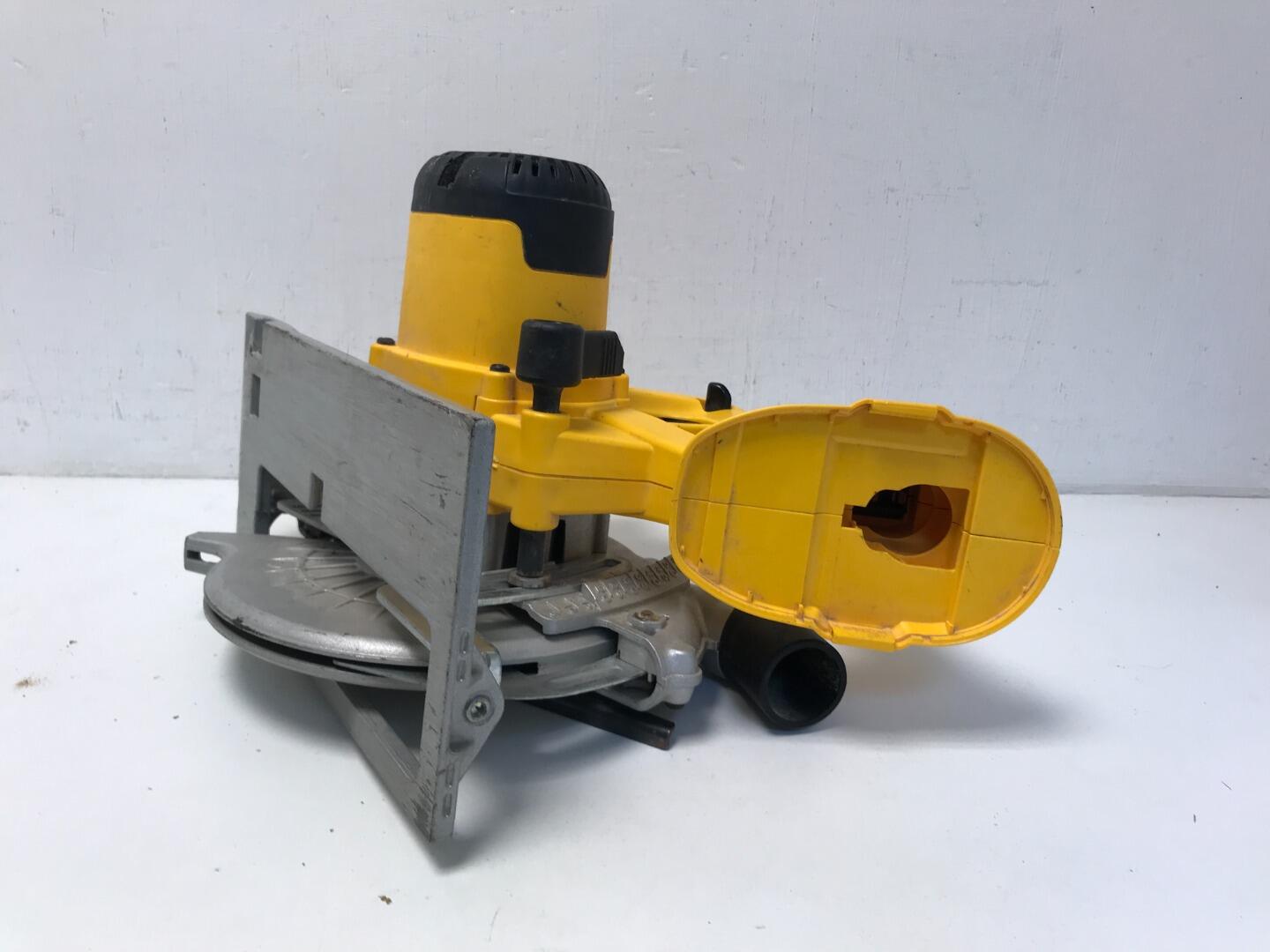 DeWalt DC390 18V Cordless Circular Saw - Body Only