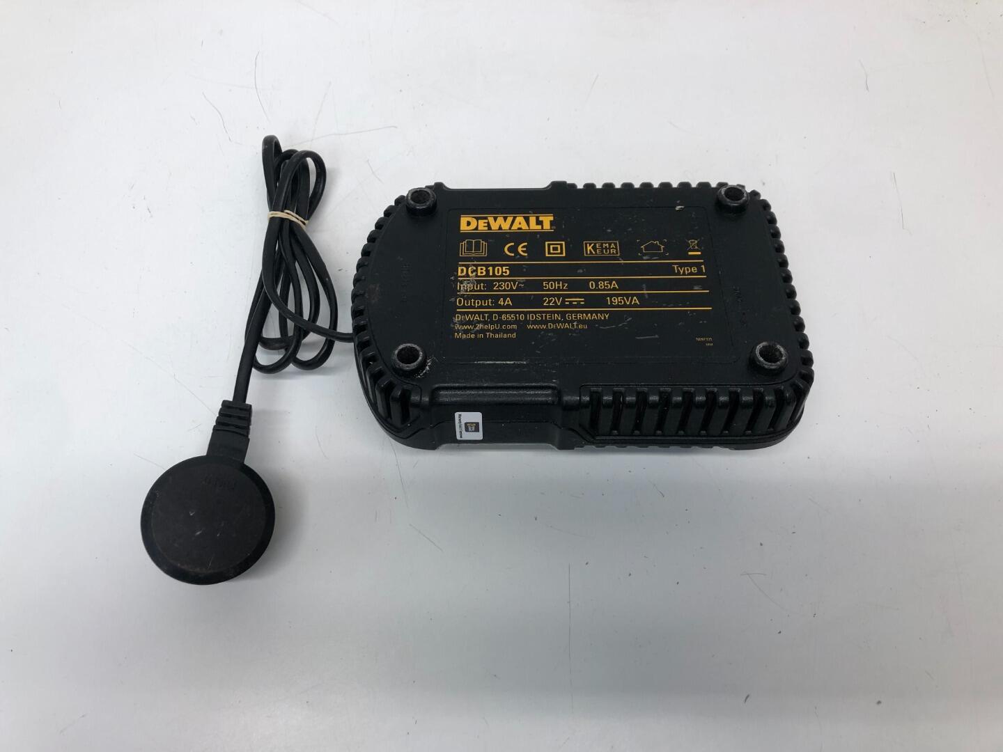 DeWalt DCB105 XR Lithium Ion Battery Charger