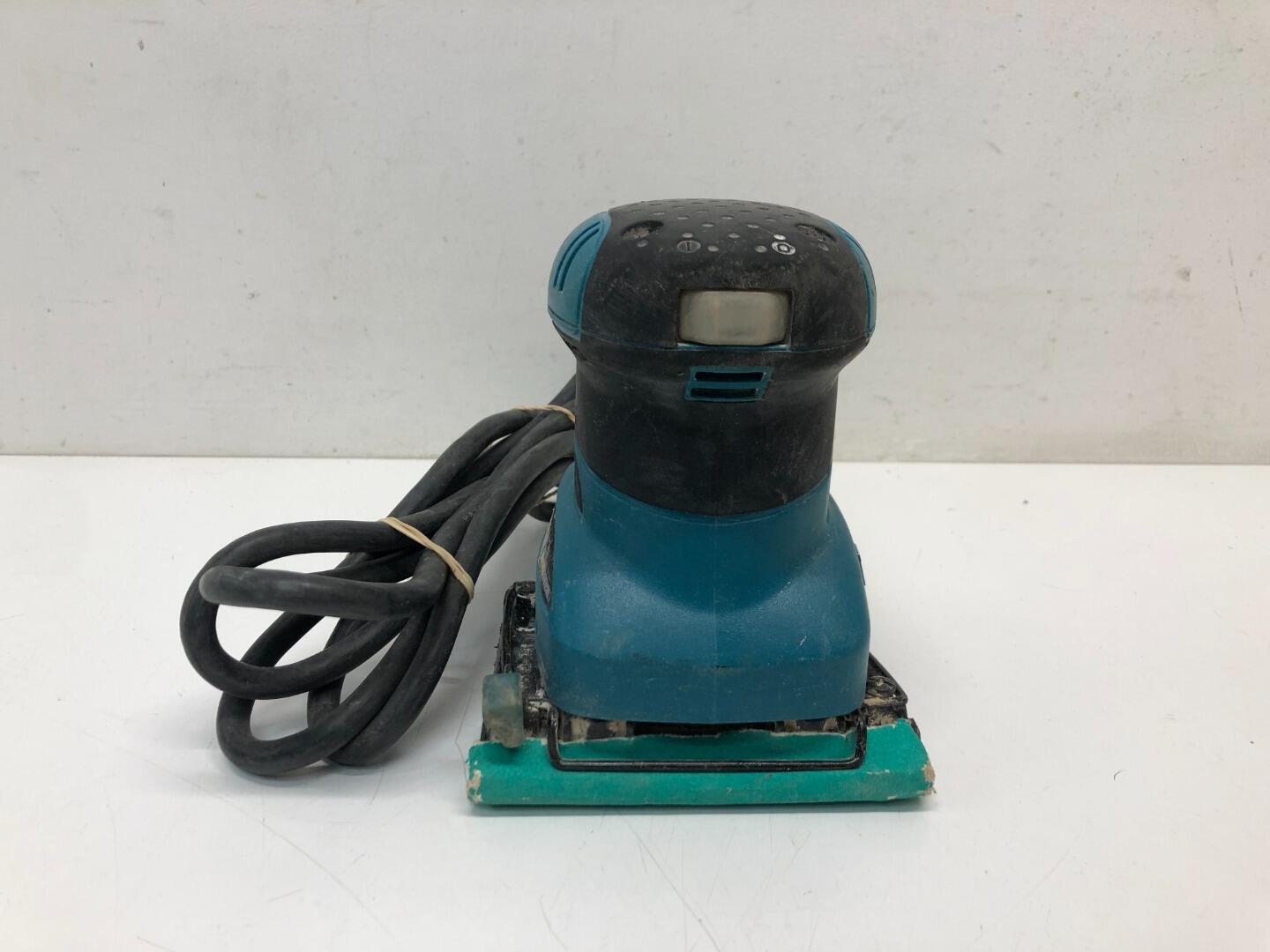 Makita BO4556 Electric Finishing Sander