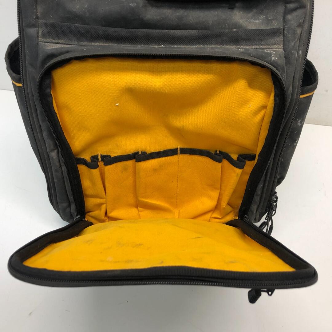 DeWalt Pull Along Backpack Rucksack Tool Bag