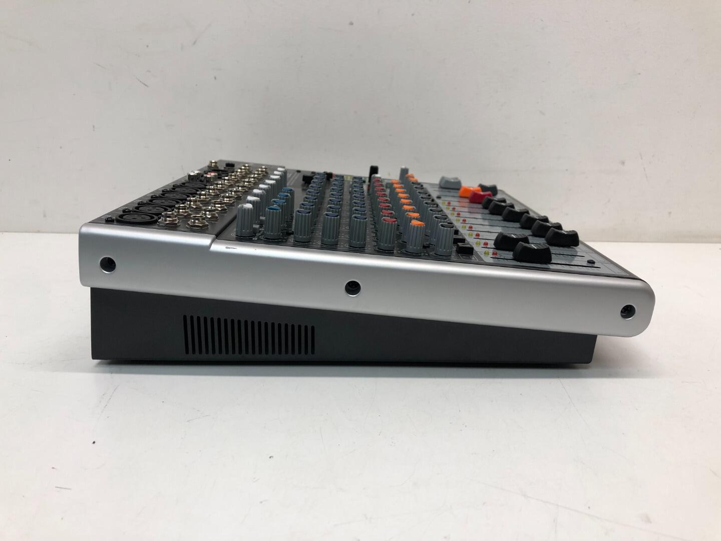 Behringer Xenyx X1222 USB Mixer