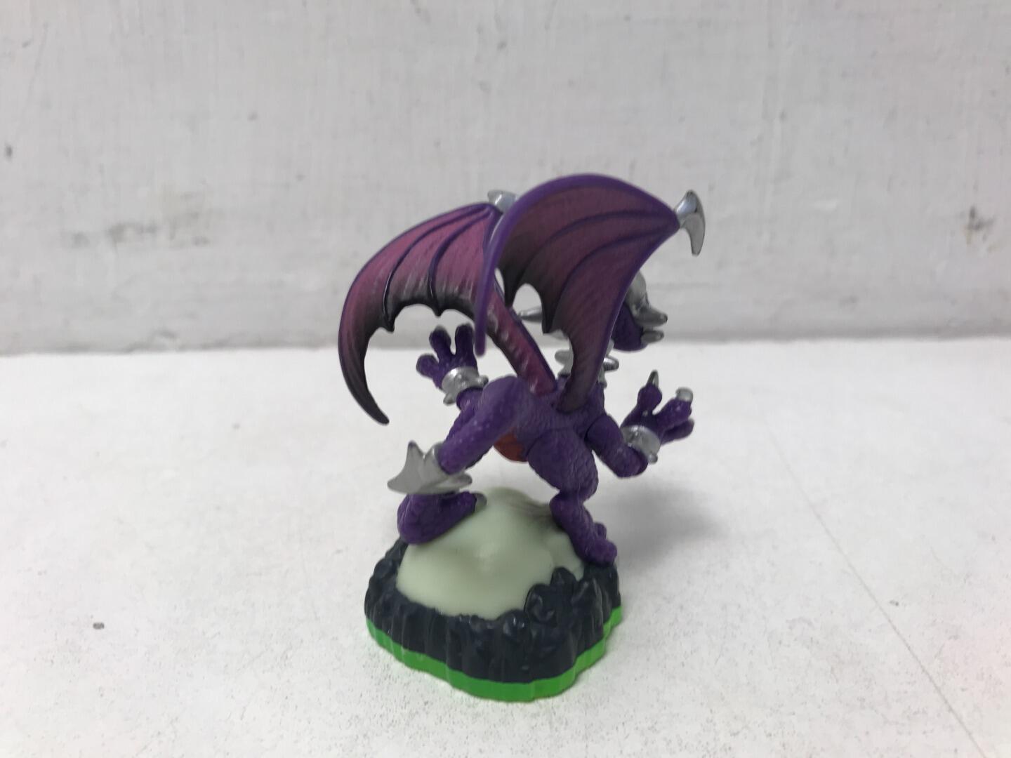 Cynder Skylanders Spyro Figure