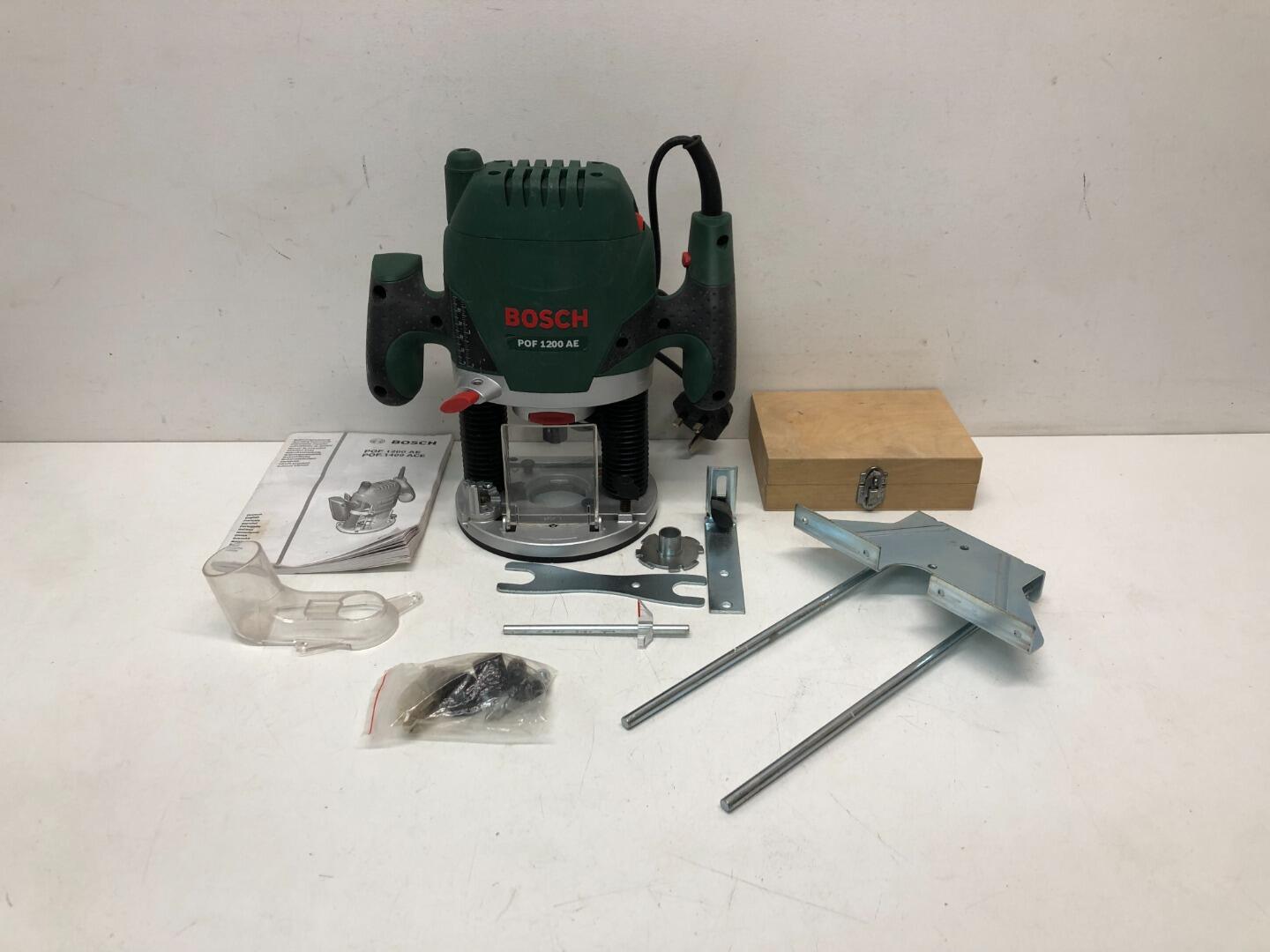 Bosch POF 1200 AE Plunge Router
