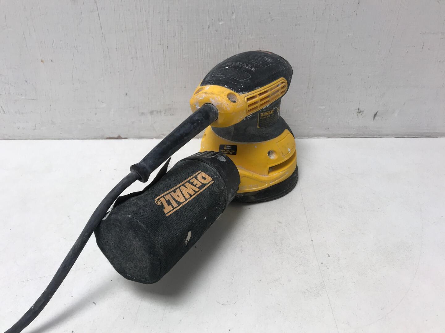 DeWalt DWE6423 240V 280W Orbital Sander