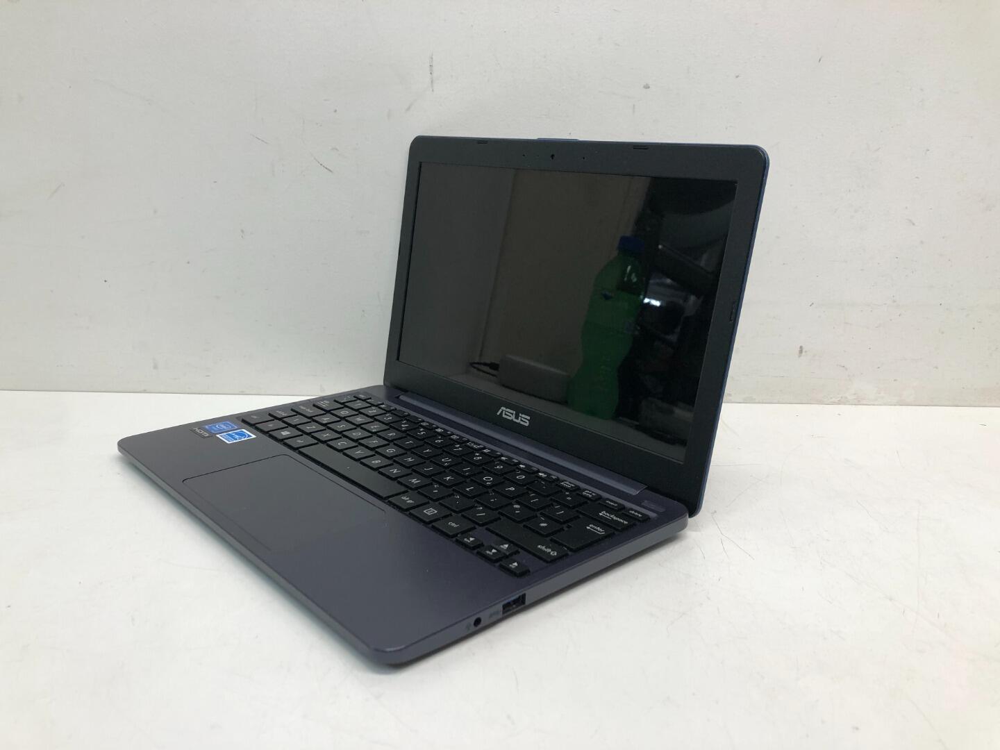 Asus E203N 4GB RAM 64GB Windows 11 Notebook Laptop