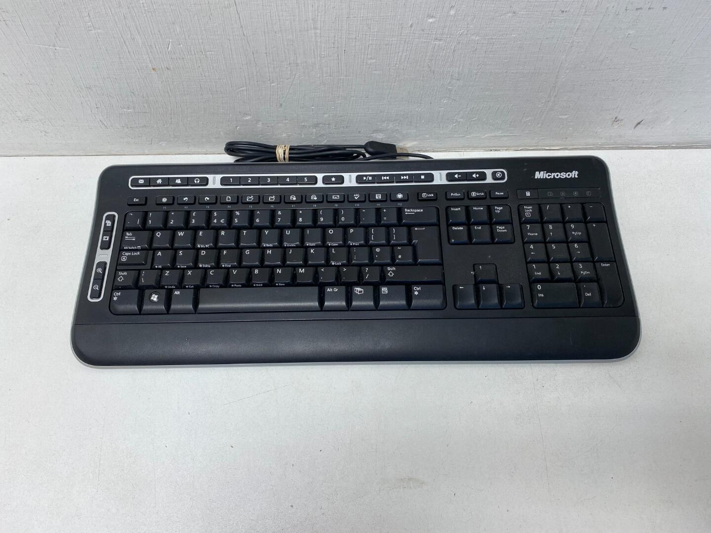 Microsoft USB Digital Media Keyboard 3000
