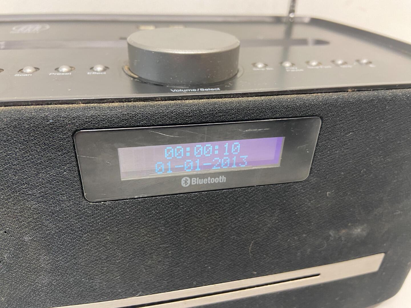 Majority Castle Compact Music System (read description)