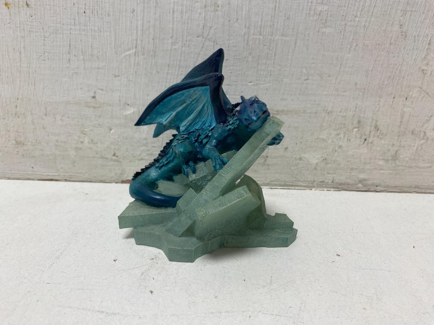 Land of the Dragons Miniature Ice Dragon A K028 Tudor Mint Figure