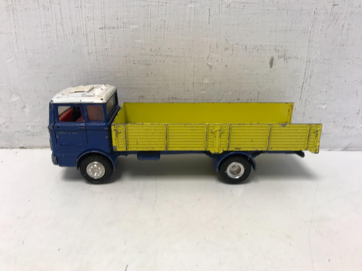 Dinky Toys Mercedes Benz LP 1920 Lorry by Meccano Toys