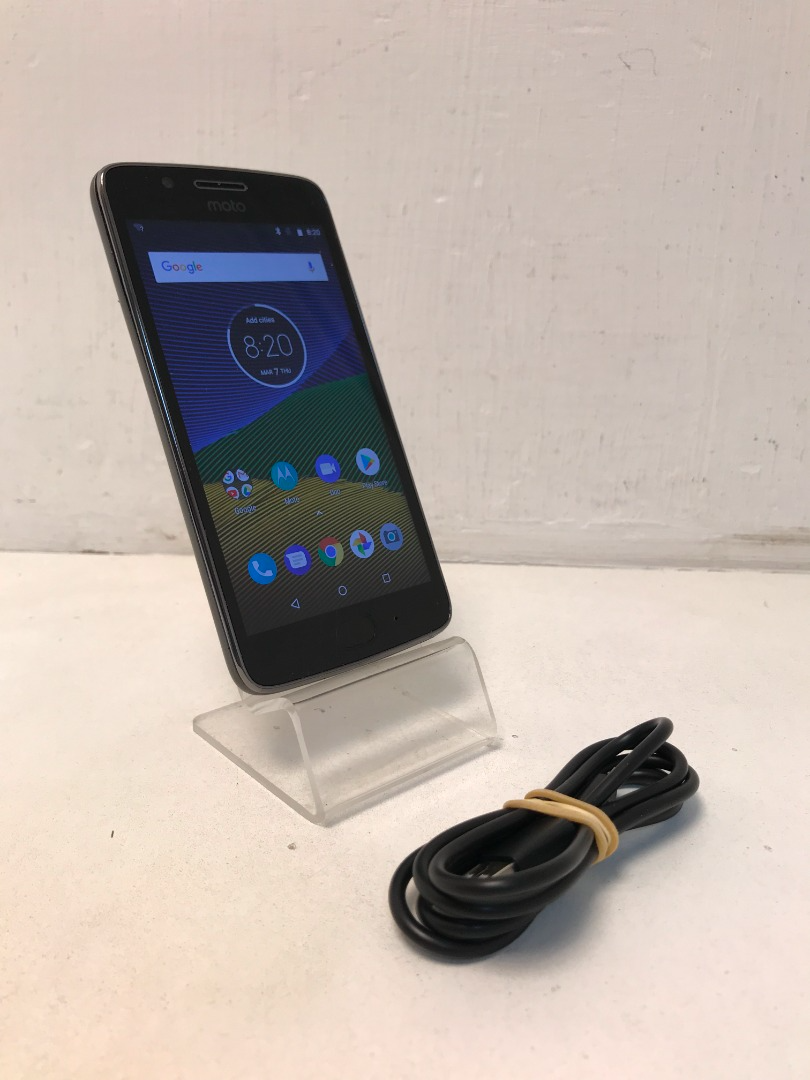 Motorola Moto G5 Mobile Phone - Unlocked