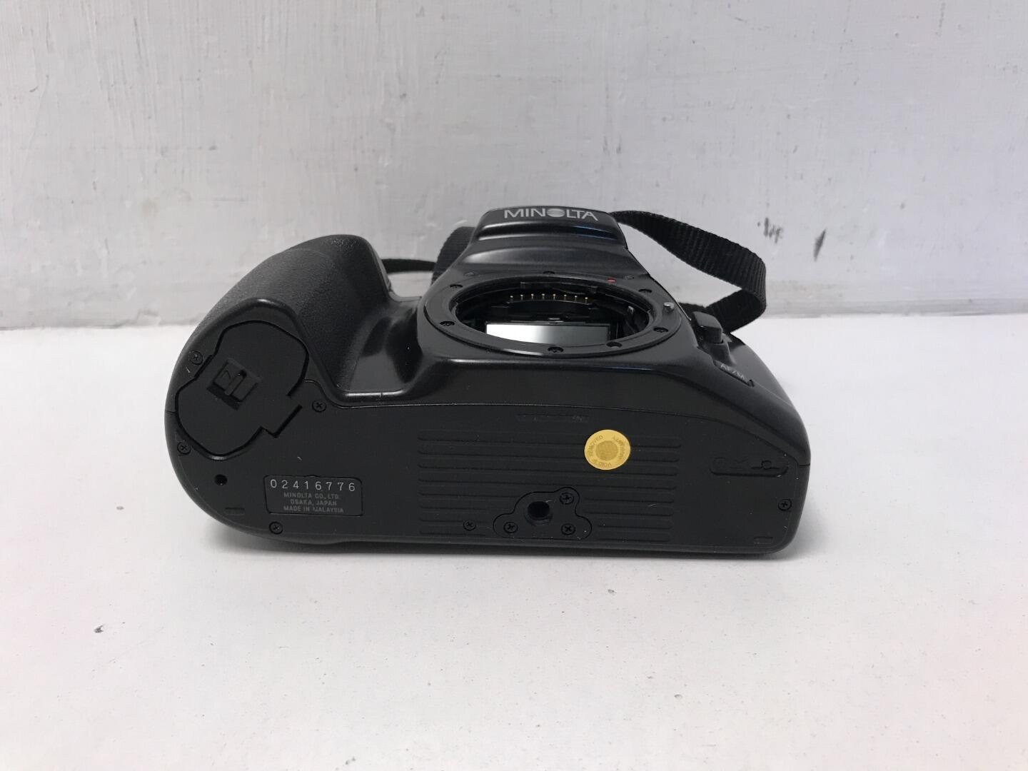 Minolta Dynax 300Si 35mm SLR Camera - Body Only