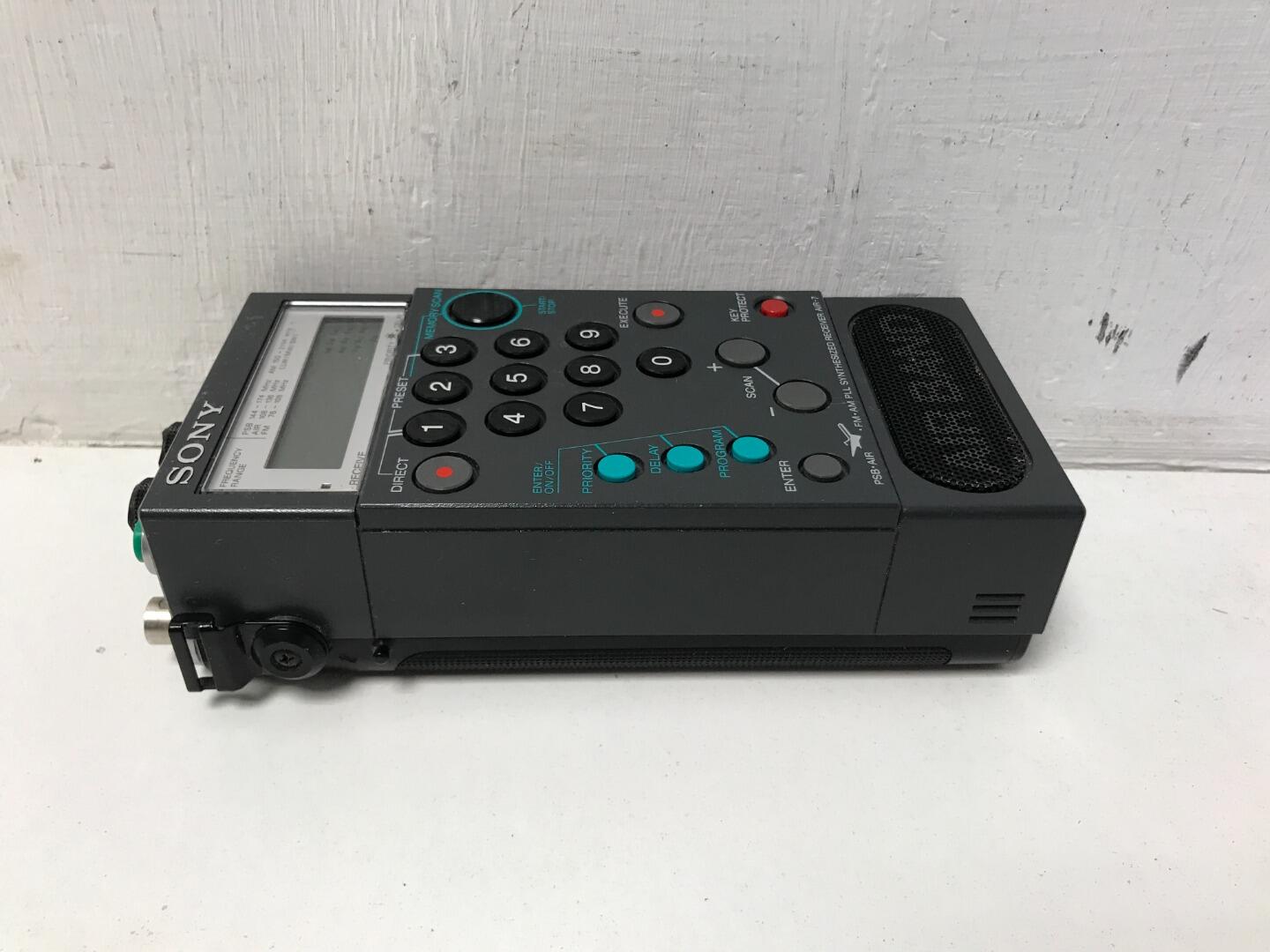 Vintage Sony AIR-7 Air Band/FM/AM PLL Synthesized Receiver and AOR ...