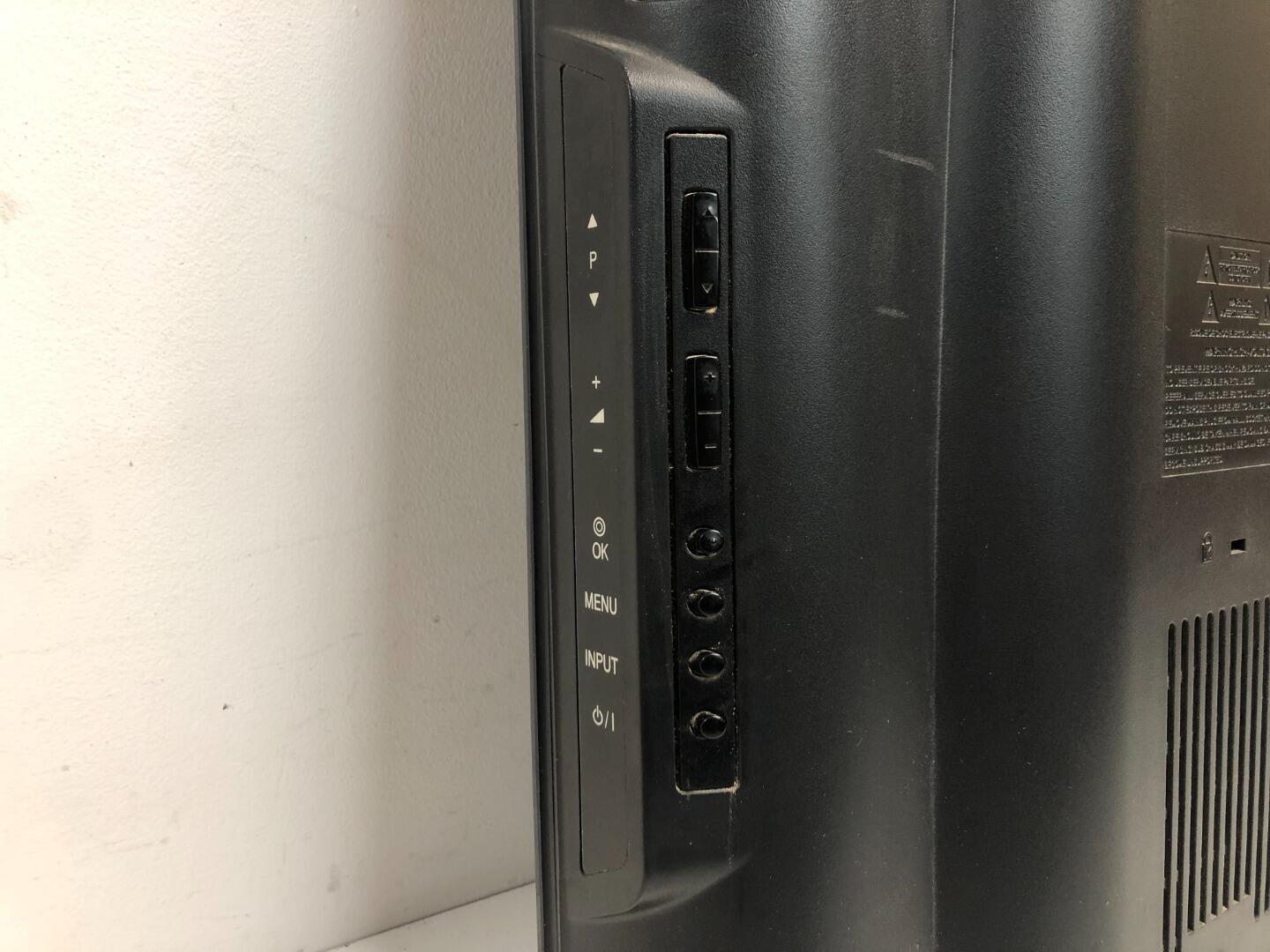 LG 32LD420 32'' Full HD Digital LCD TV (no stand)