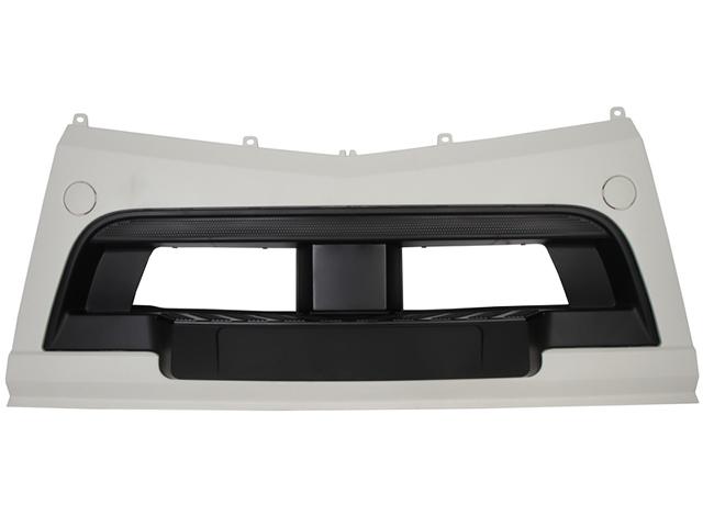 Mercedes Front Bumper Centre in White 9608801790 9608801790-9135 490035